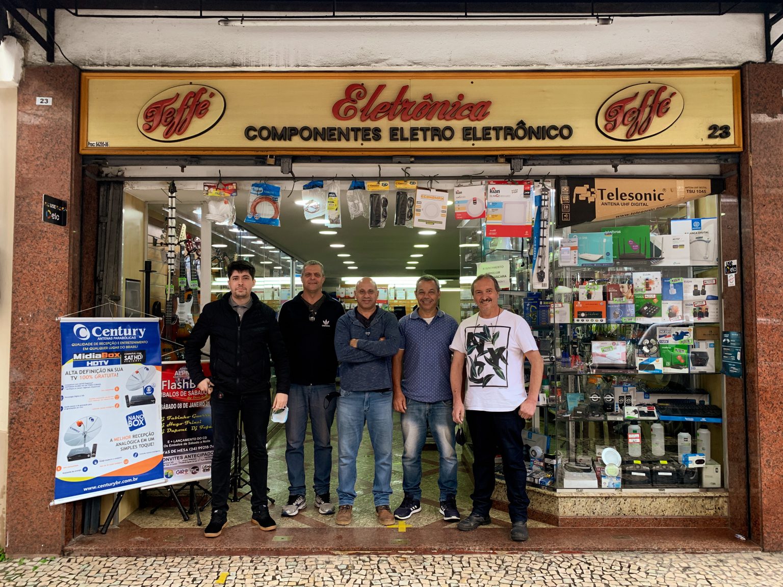 Eletrônica Teffé: há 46 anos lar de quem é bem atendido e acolhido no ...